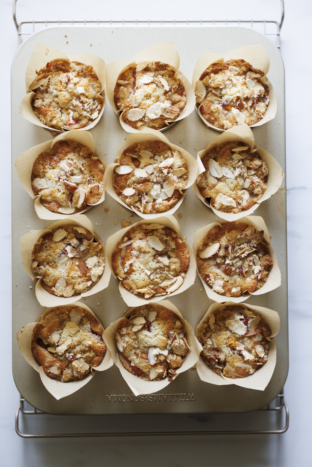 Peach Muffins With Almond Topping - ZoëBakes